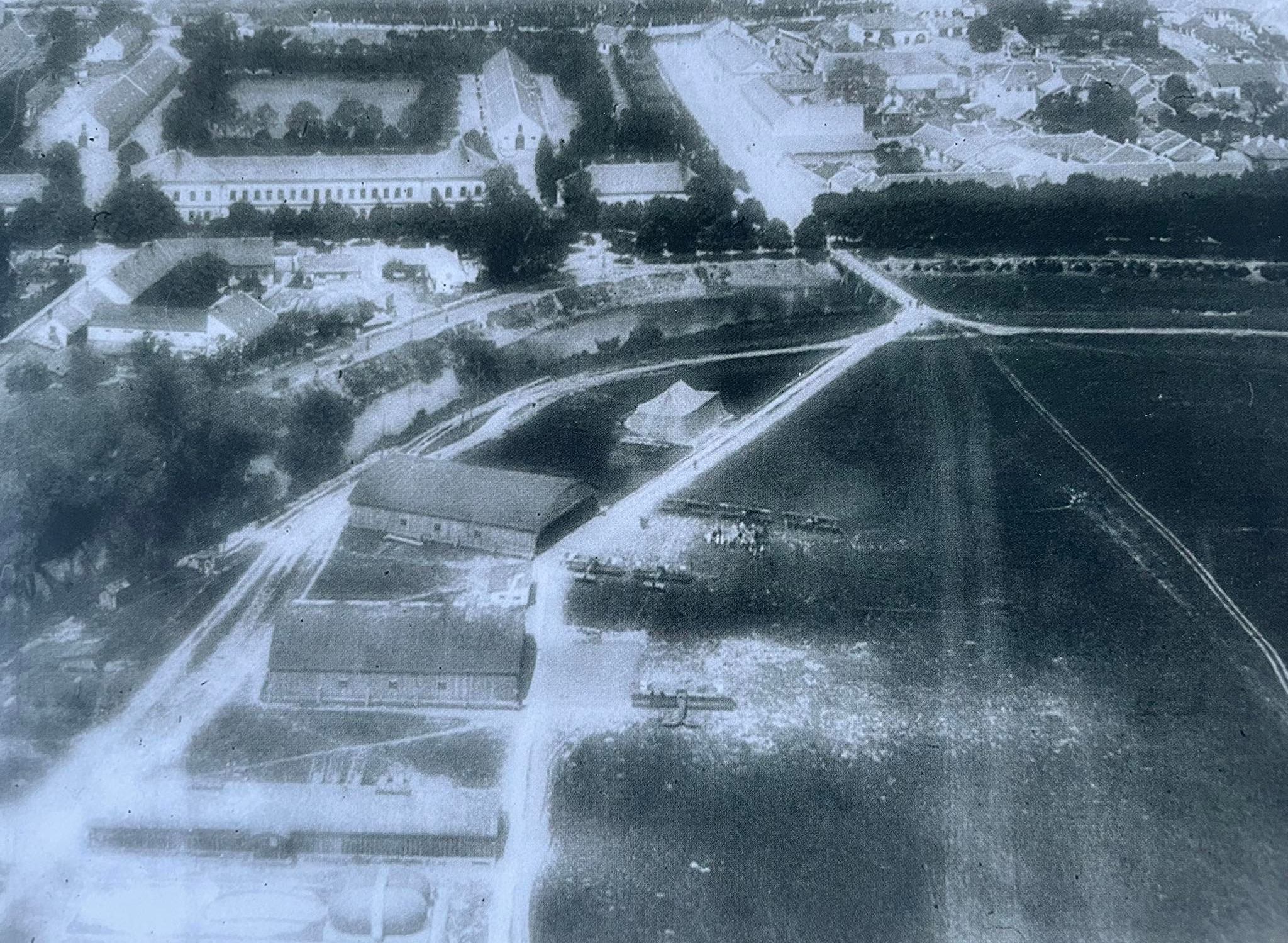 Nitrianske letisko otvorili pred viac ako 100 rokmi, jeho vzhľad ...