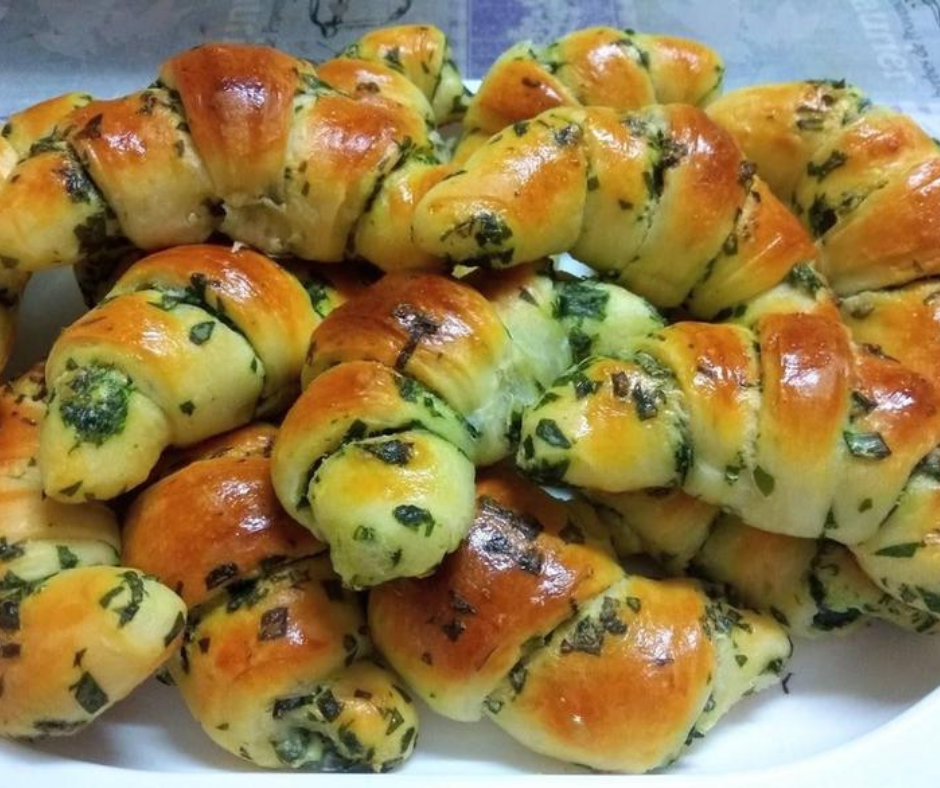 Slané rožky s mascarpone a s medvedím cesnakom - Mňamky-Recepty.sk