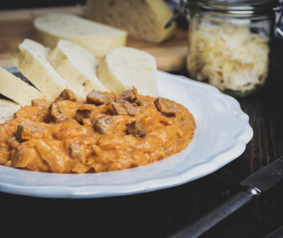 Segedinsky gulas.png - Mňamky-Recepty.sk