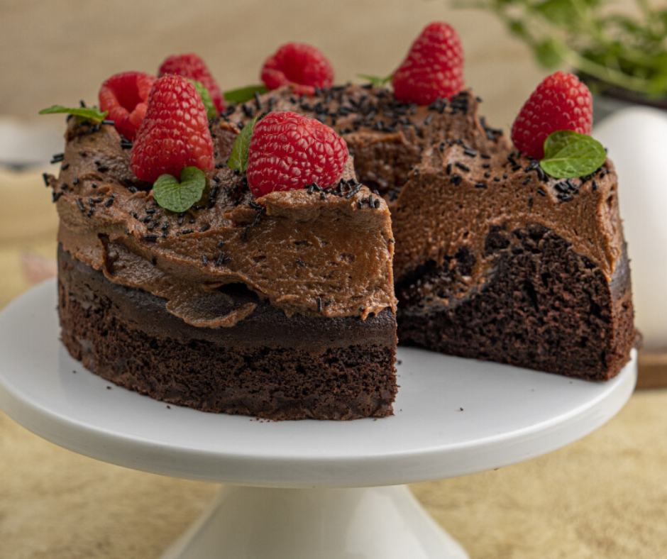 Jednoducha cokoladova torta.png - Mňamky-Recepty.sk