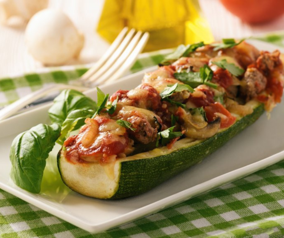 Plnená cuketa s kuracím mäsom a šampiňónmi - Mňamky-Recepty.sk