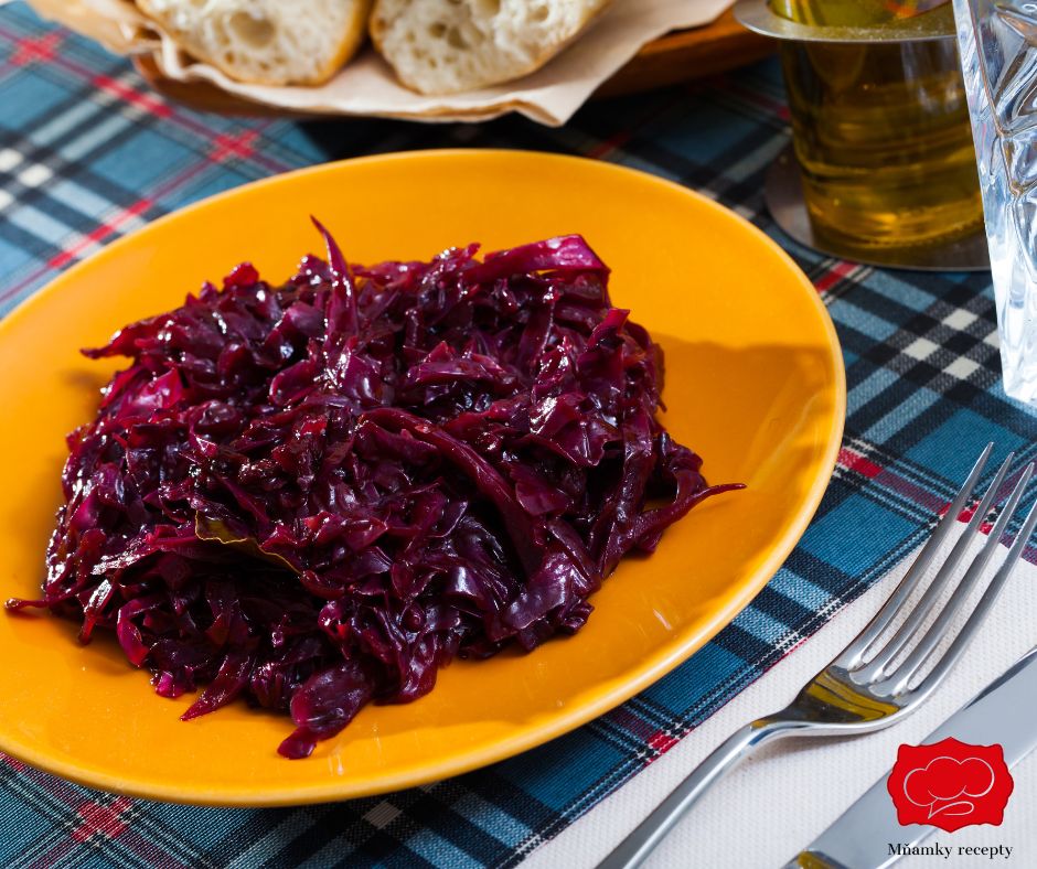 Dusená červená kapusta - Mňamky-Recepty.sk