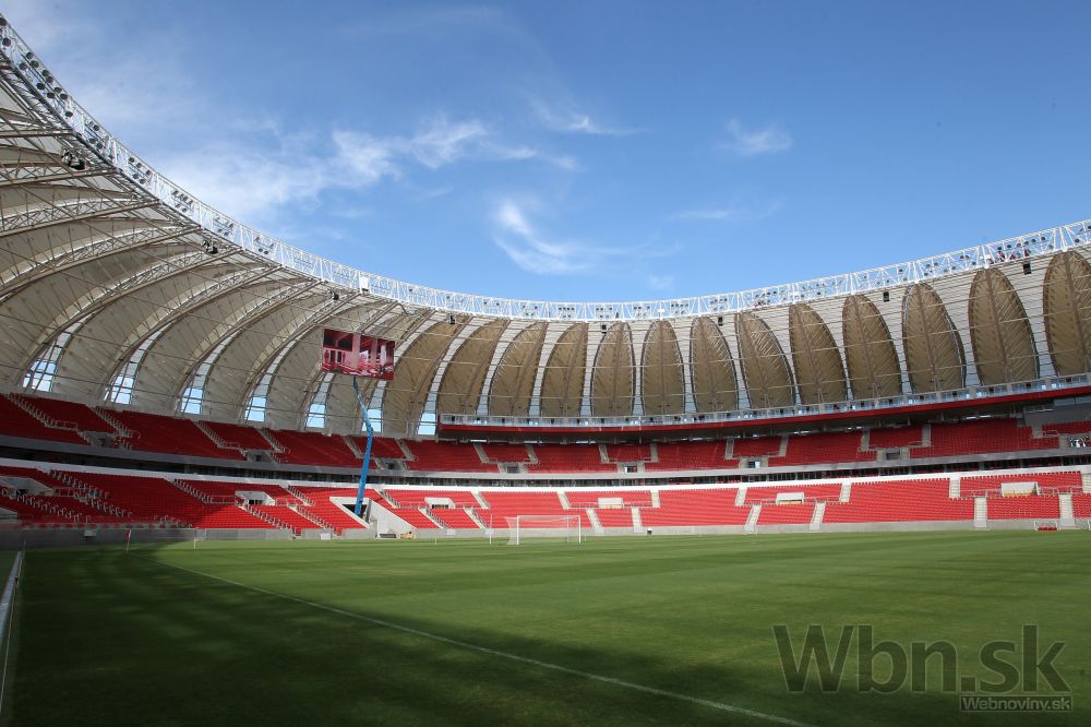 Obrazom: Na týchto štadiónoch sa budú hrať MS vo futbale - SITA.sk