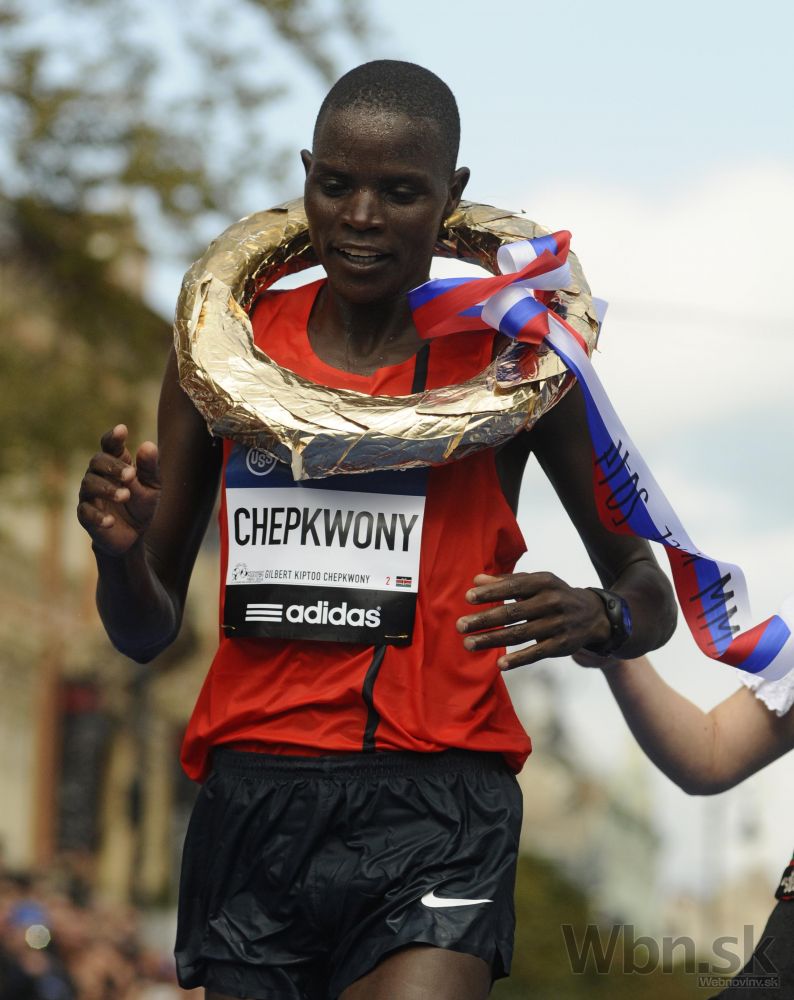 Obrazom: Keňan Chepkwony vyhral druhýkrát košický maratón - SITA.sk