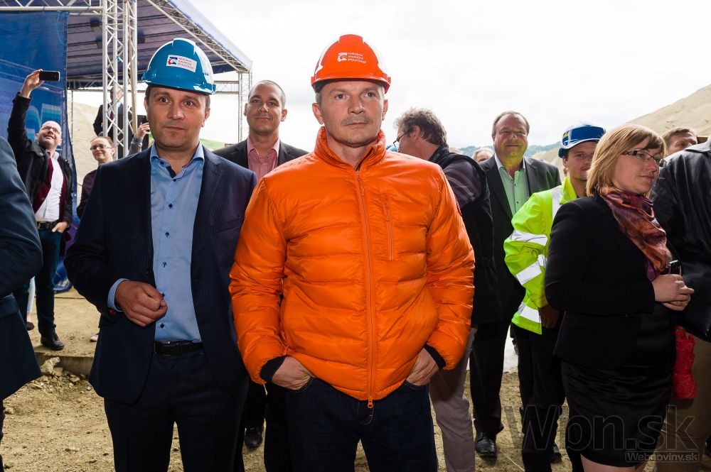 Začiatok razenia tunela Svrčinovec - Fotka 1 z 23 - SITA.sk