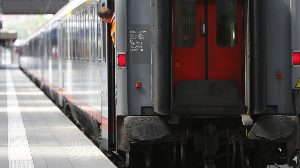 Začal sa tender na rýchliky z Bratislavy do Banskej Bystrice - SITA.sk