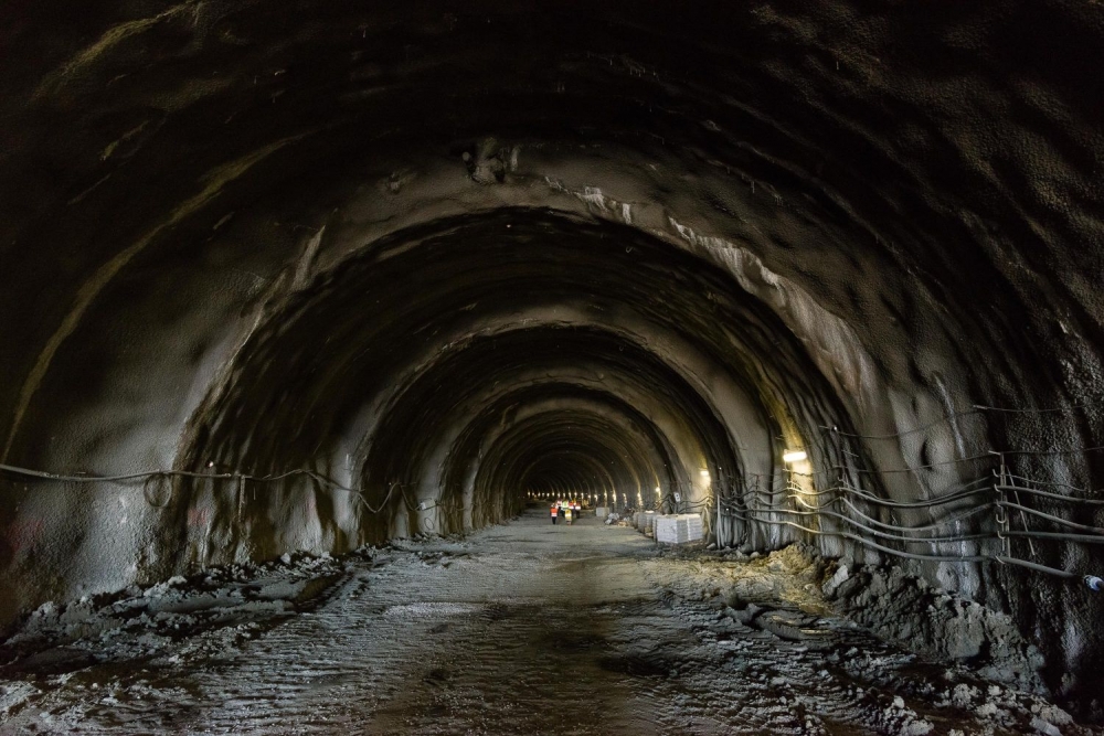 Diaľnicu Turany - Hubová postavia zrejme s tunelom Korbeľka - SITA.sk