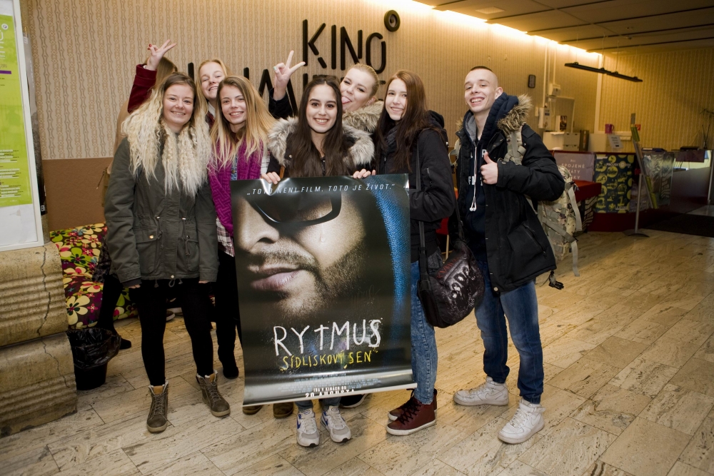 Búra film RYTMUS sídliskový sen predsudky mladých? - SITA.sk