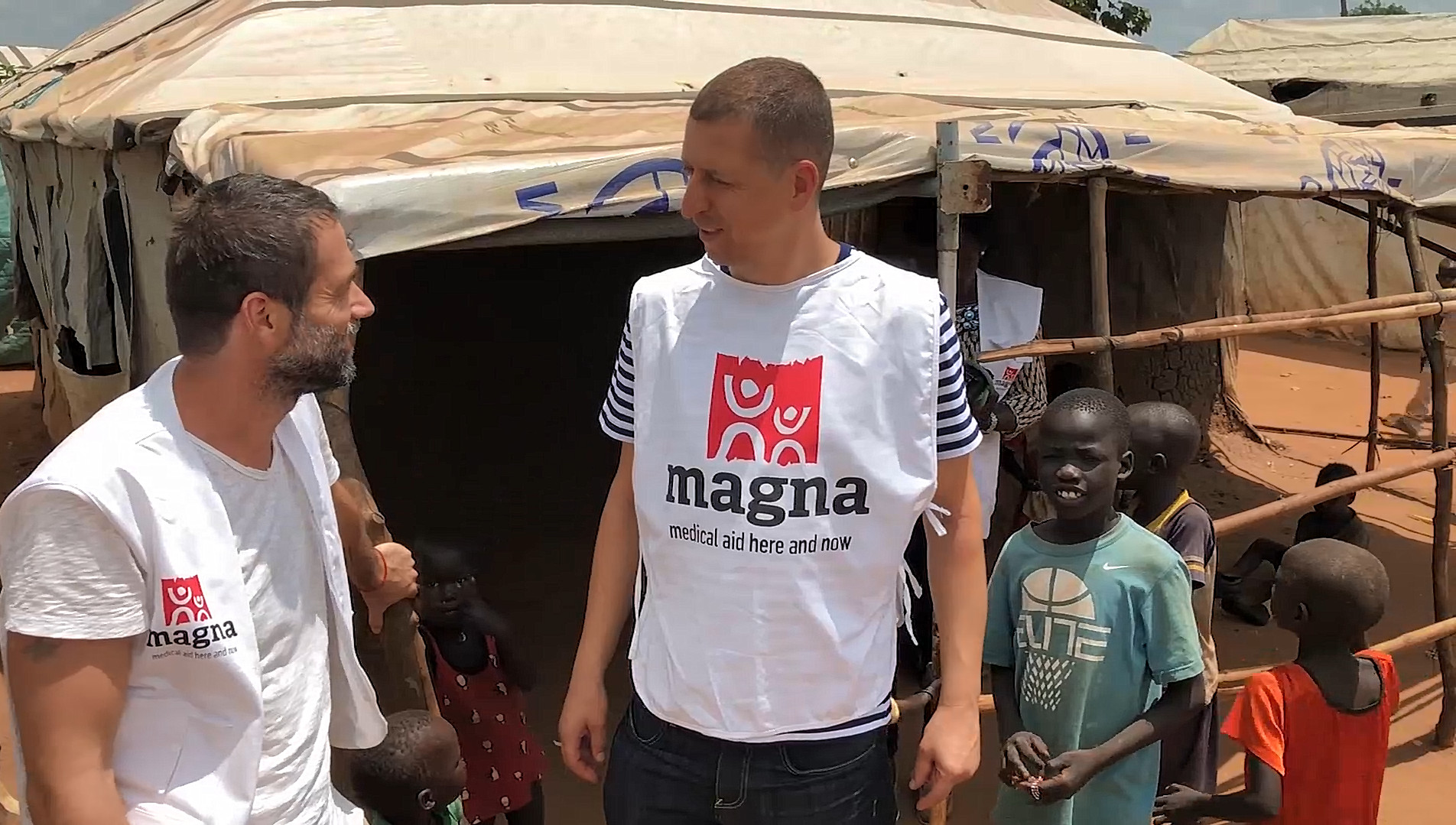 MAGNA: Raper Vec prijal výzvu a odcestoval na humanitárnu misiu ...