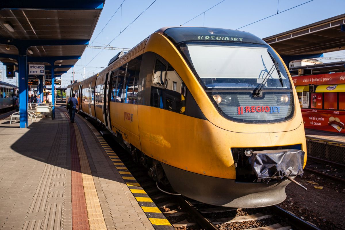 Vlaky na trati Praha - Košice majú výrazné meškanie, mohli za to ...