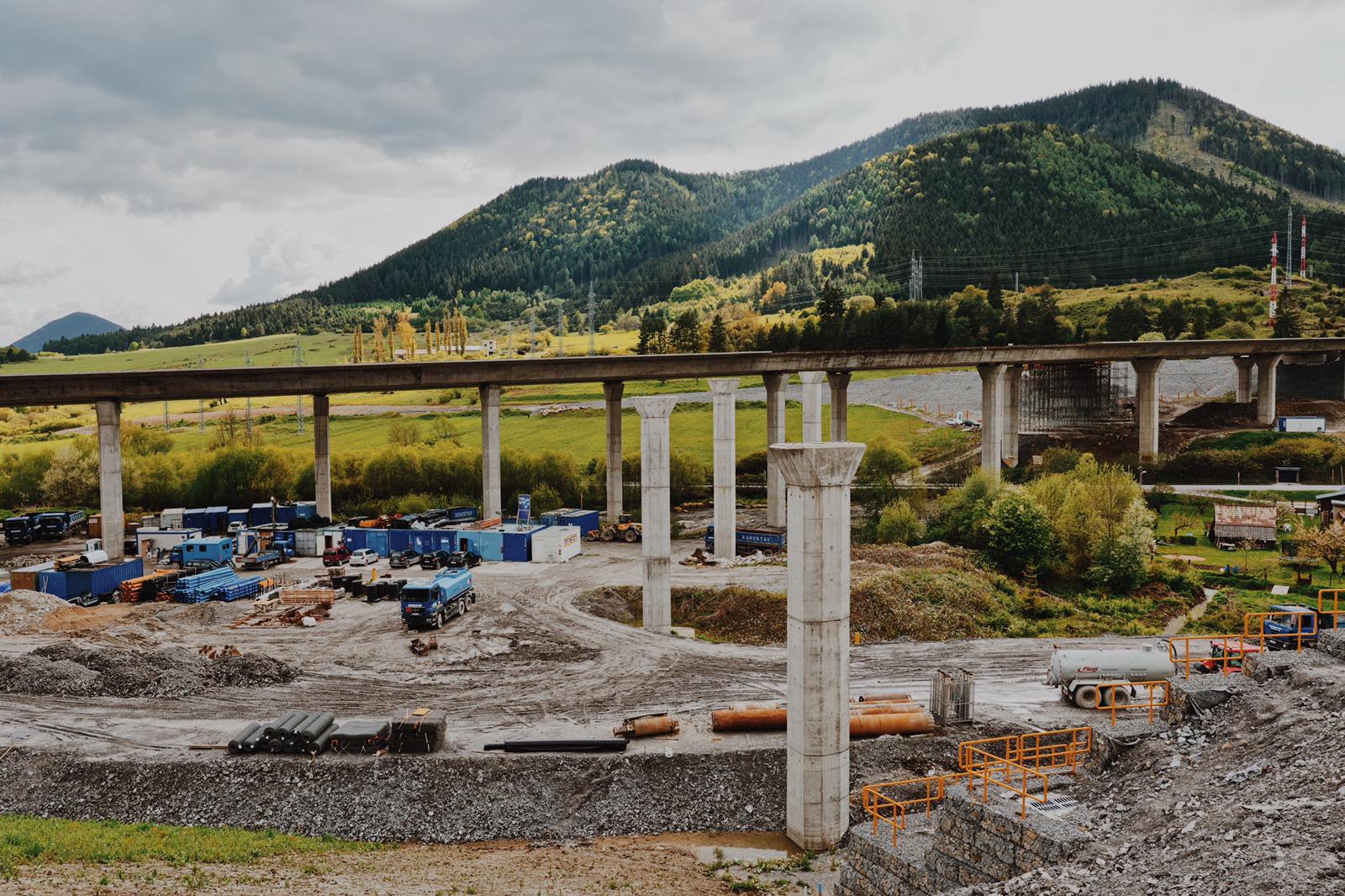 Príprava výstavby prioritných úsekov diaľnic a rýchlostných ciest bude ...