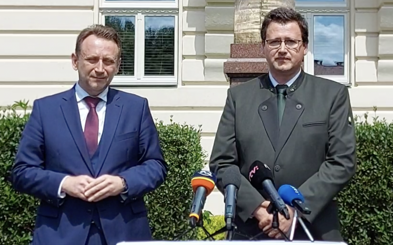 Vlčan úplne odignoroval námietky tretieho sektora, Marhefku menoval do ...