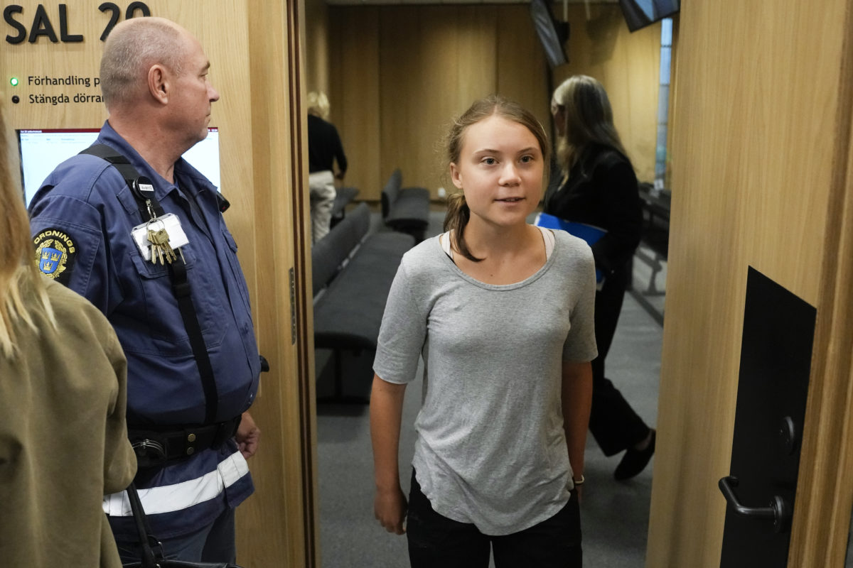 Aktivistka Greta Thunberg spoznala trest za neuposlúchnutia policajného ...