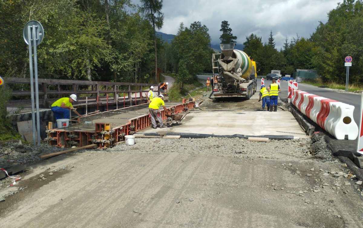 Rekonštrukcia Cesty slobody vo Vysokých Tatrách pokračuje vo veľkom, ukončiť by sa malo až šesť ...