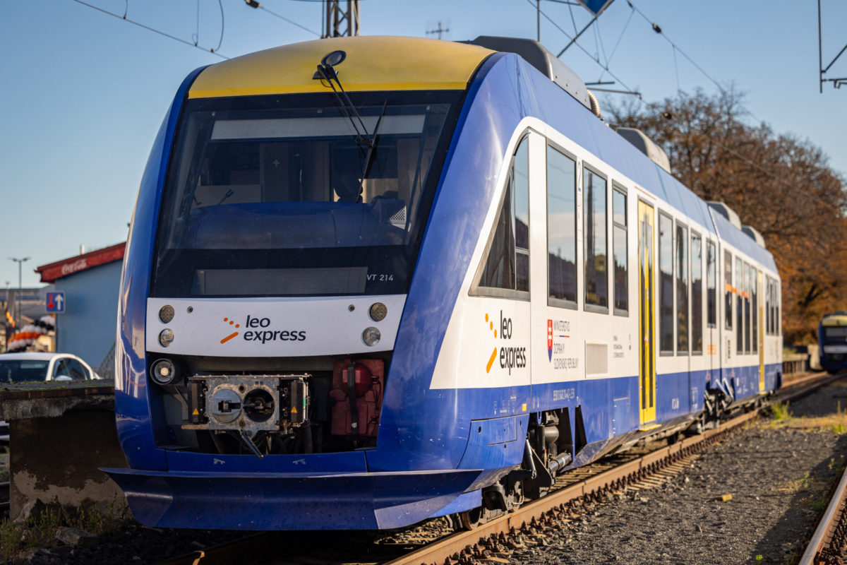 Vlaky Leo Express išli počas svojej premiéry takmer všetky načas, jeden ...