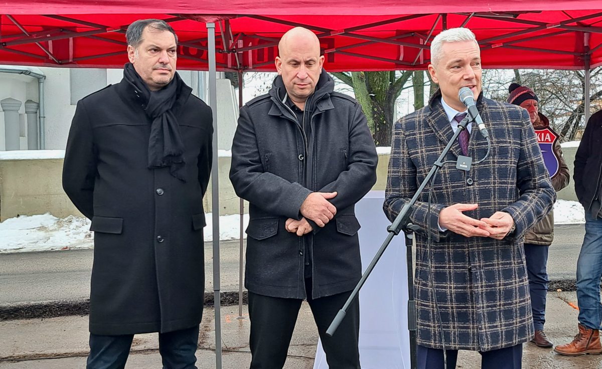 Sprejazdnený most v Kežmarku (fotografie) - Fotka 1 z 5 - SITA.sk