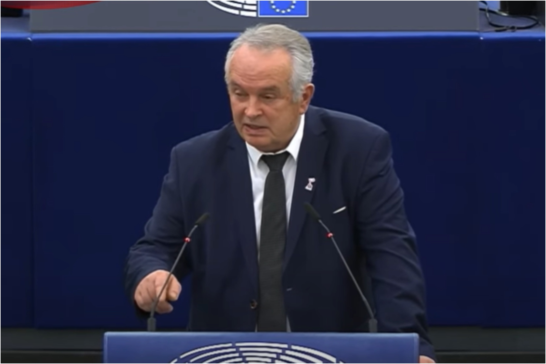 Radačovský odchádza na Cyprus, SNS má náhradu. Do parlamentu posiela ...