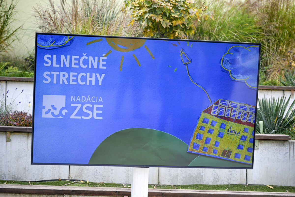 ZSE Program slnečné strechy (fotografie) - Fotka 1 z 13 - SITA.sk