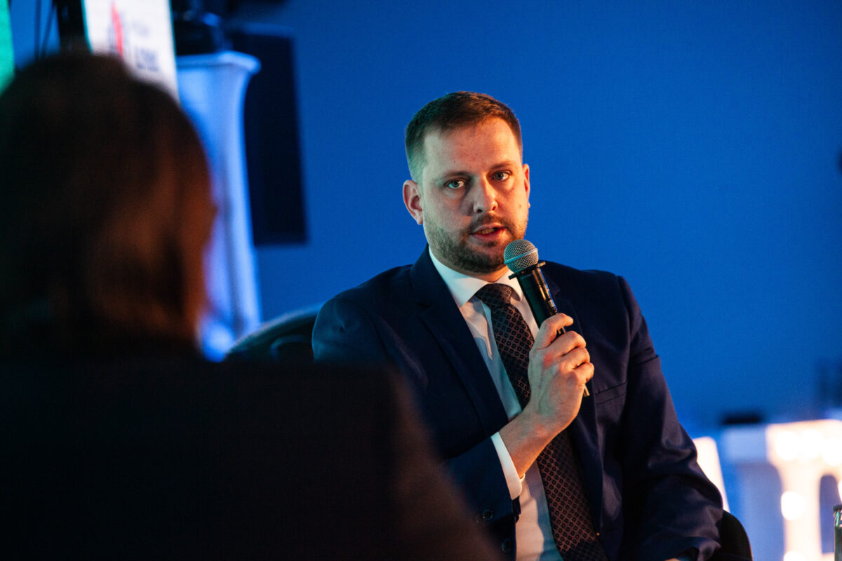 Minister Šaško zvolal na pondelok rokovanie tripartity, LOZ vyzýva na ...