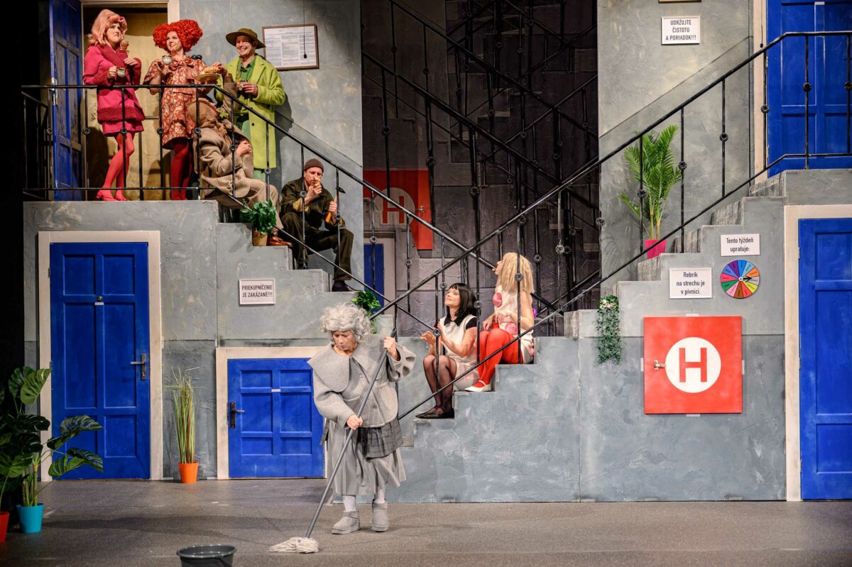 Rozprávky pomáhajú deťom pochopiť svet. Divadelné umenie pozitívne formuje budúce generácie ...