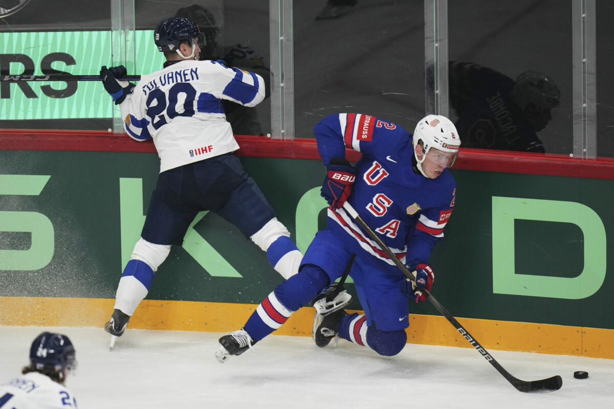 Štvrťfinále MS v hokeji 2025: Fínsko nad USA viedlo 2:1, ale prehralo a semifinále si nezahrá ...