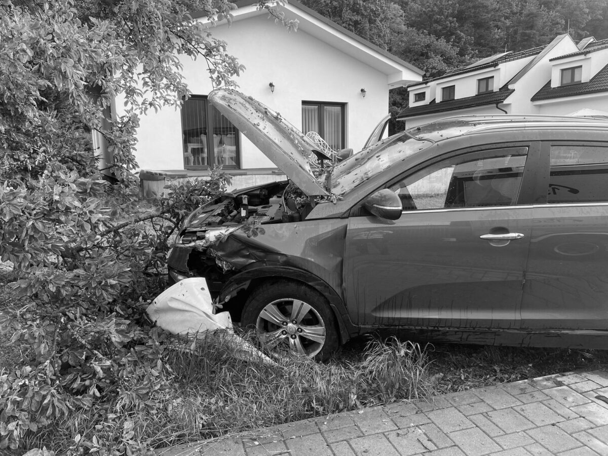 Tragická dopravná nehoda pripravila o život 64-ročného muža, zraneniam ...