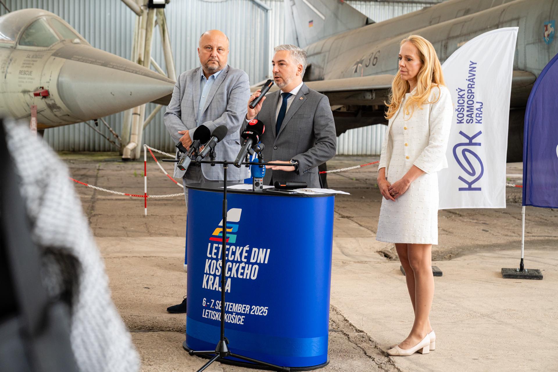 Košický samosprávny kraj a miestny aeroklub sa sporia o letecké dni – FOTO - SITA.sk