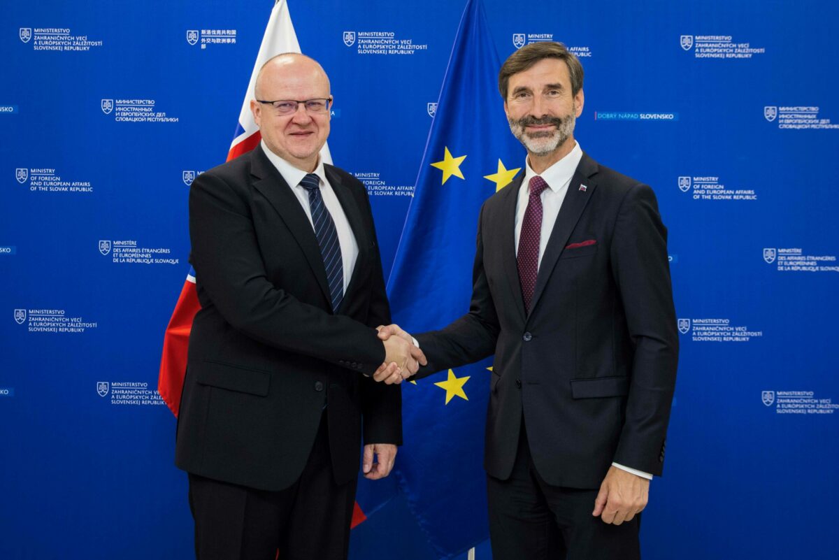 Konzulát v Užhorode pomáha slovenským firmám uplatniť sa pri obnove Ukrajiny, povedie ho Henrich ...