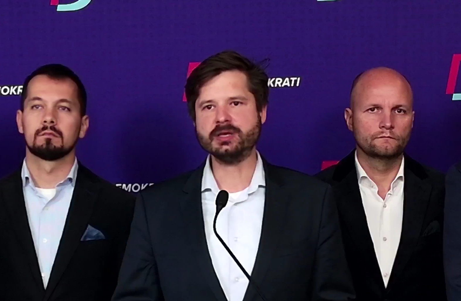 Demokrati vyzývajú vládu na zmenu zákona, rozsudok v kauze Krone 2 ...