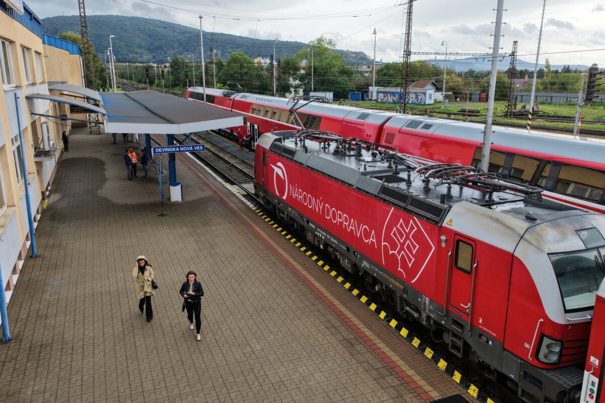 Vlaky REX sa z Bratislavy do Viedne cez Marchegg dostanú rýchlejšie, budú premávať každú hodinu ...
