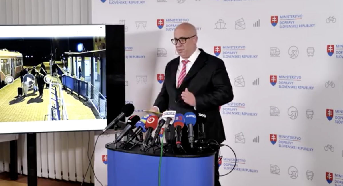 Ráž zverejnil záznam z nehody vlakov pri Pezinku, odmieta špekulácie o ...