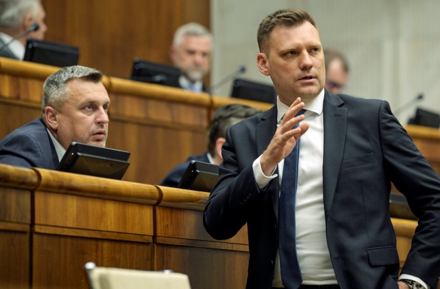 Schôdzu k odvolávaniu ministra Tarabu sa nepodarilo otvoriť, Danko ...